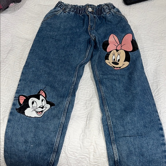Disney | Bottoms | Disney Kids Denim Jeans With Minnie And Figaro ...